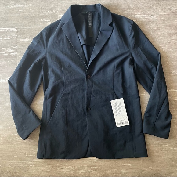 lululemon athletica | Jackets & Coats | Nwt Lululemon New Venture ...
